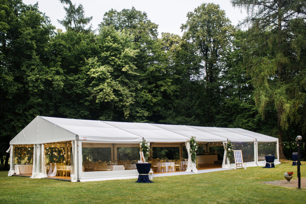 How to Choose the Perfect Event Tent Rental